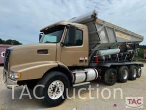 SOLD - 2002 Volvo VHD Lot No. 235217879 Other Equipment with 472,284 mi ...