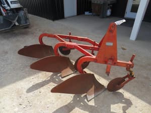 SOLD - Dearborn 10-156 Lot No. 234060511 Tillage with 3 Bottoms ...