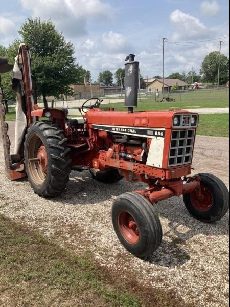 SOLD - International Harvester 686 Tractors 40 to 99 HP | Tractor Zoom