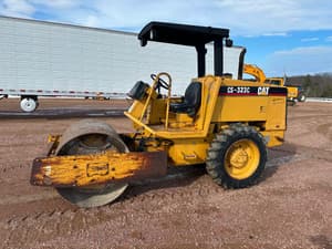 SOLD - 1998 Caterpillar CS-323C Lot No. 390 Construction with 3,489 Hrs ...