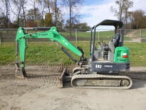 SOLD - 2016 Bobcat E42 Lot No. 228800771 Construction with 1,850 Hrs ...