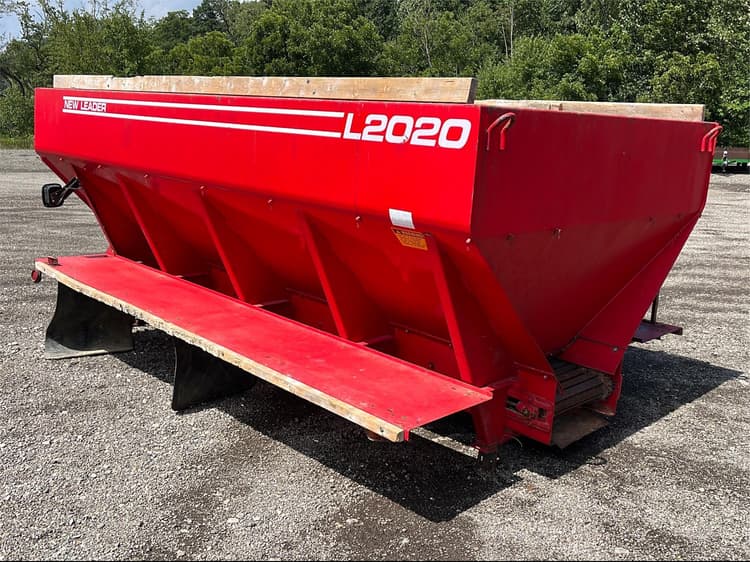 New Leader L2020 Chemical Applicators Fertilizer Applicators - Dry for ...