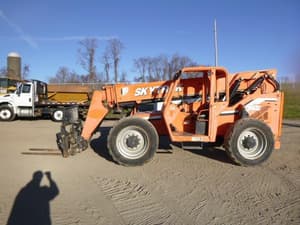 SOLD - 2014 Skytrak 6042 Lot No. 228801409 Construction with 3,553 Hrs ...