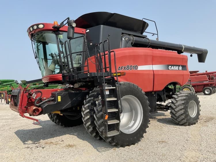 SOLD - Case IH AFX 8010 Combines Class 8 | Tractor Zoom