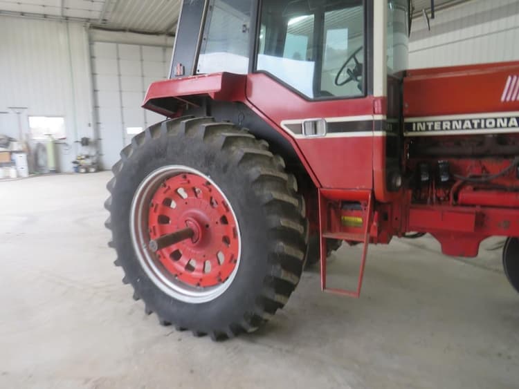 International Harvester 986 Tractors 100 to 174 HP for Sale | Tractor Zoom