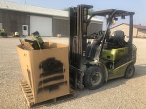 SOLD - Lot # 4960 - CLARK C25L Construction with 16,000 Hrs | Tractor Zoom