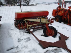 SOLD - Melroe 202 Lot No. 232544803 Planting with 8 ft | Tractor Zoom