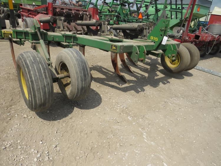 John Deere 915 Tillage Rippers for Sale | Tractor Zoom