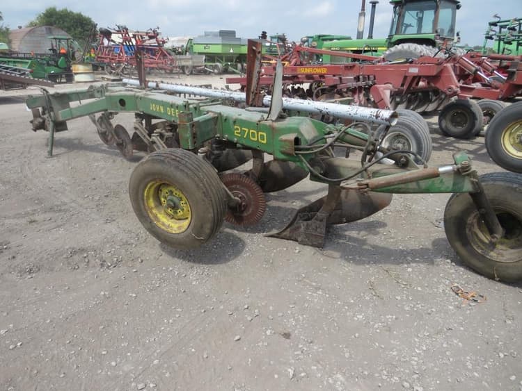 John Deere 2700 Tillage Plows for Sale | Tractor Zoom