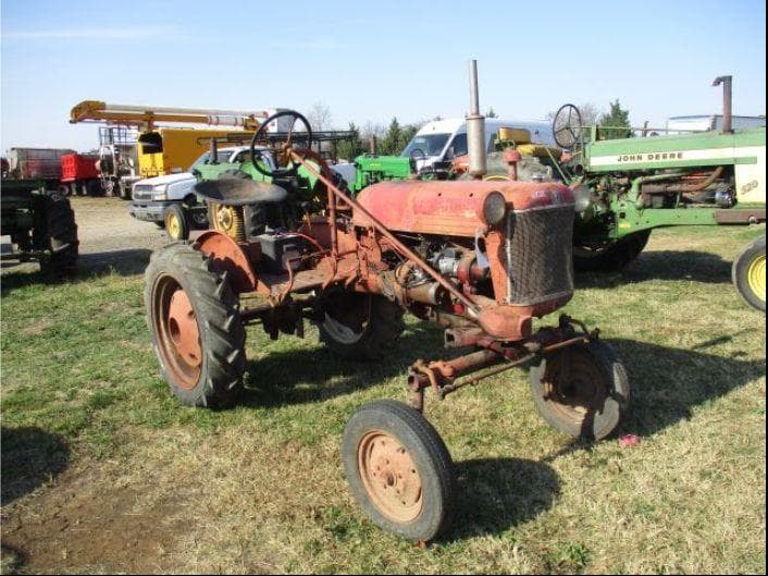 Farmall Cub Tractors Less than 40 HP for Sale | Tractor Zoom