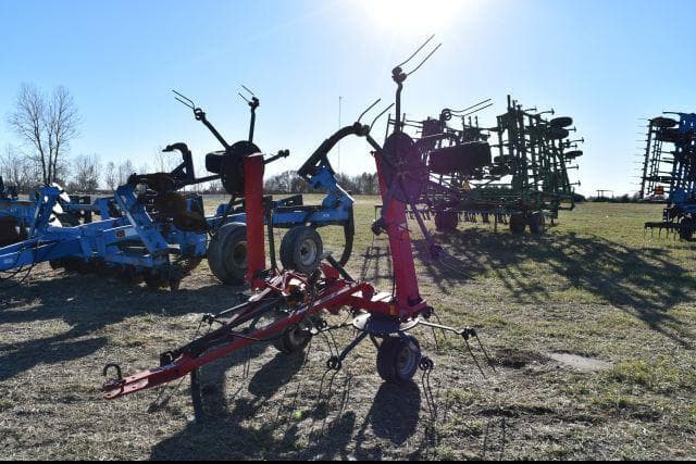 Vicon 523T Hay and Forage Hay - Rakes/Tedders for Sale | Tractor Zoom