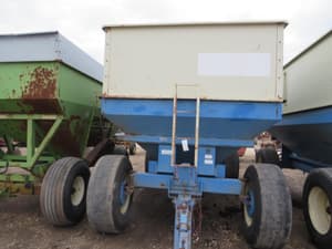 SOLD - DMI 400 Lot No. 232798133 Harvesting with 400 Bu | Tractor Zoom