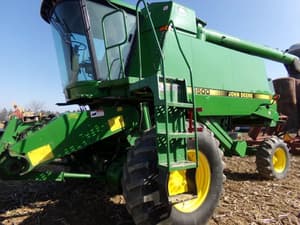 SOLD - Lot # 688 - JOHN DEERE 9500 Combines with 5,006 Hrs | Tractor Zoom