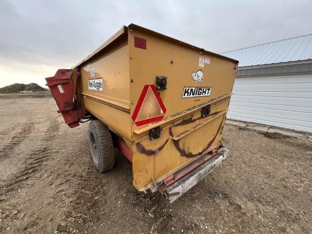 Knight 3300 Hay and Forage Grinders/Mixers for Sale | Tractor Zoom