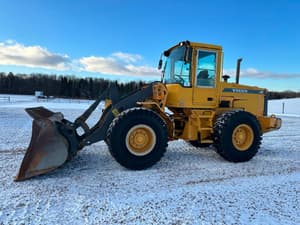 SOLD - 2002 Volvo L70D Lot No. 70 Construction with 9,588 Hrs | Tractor ...