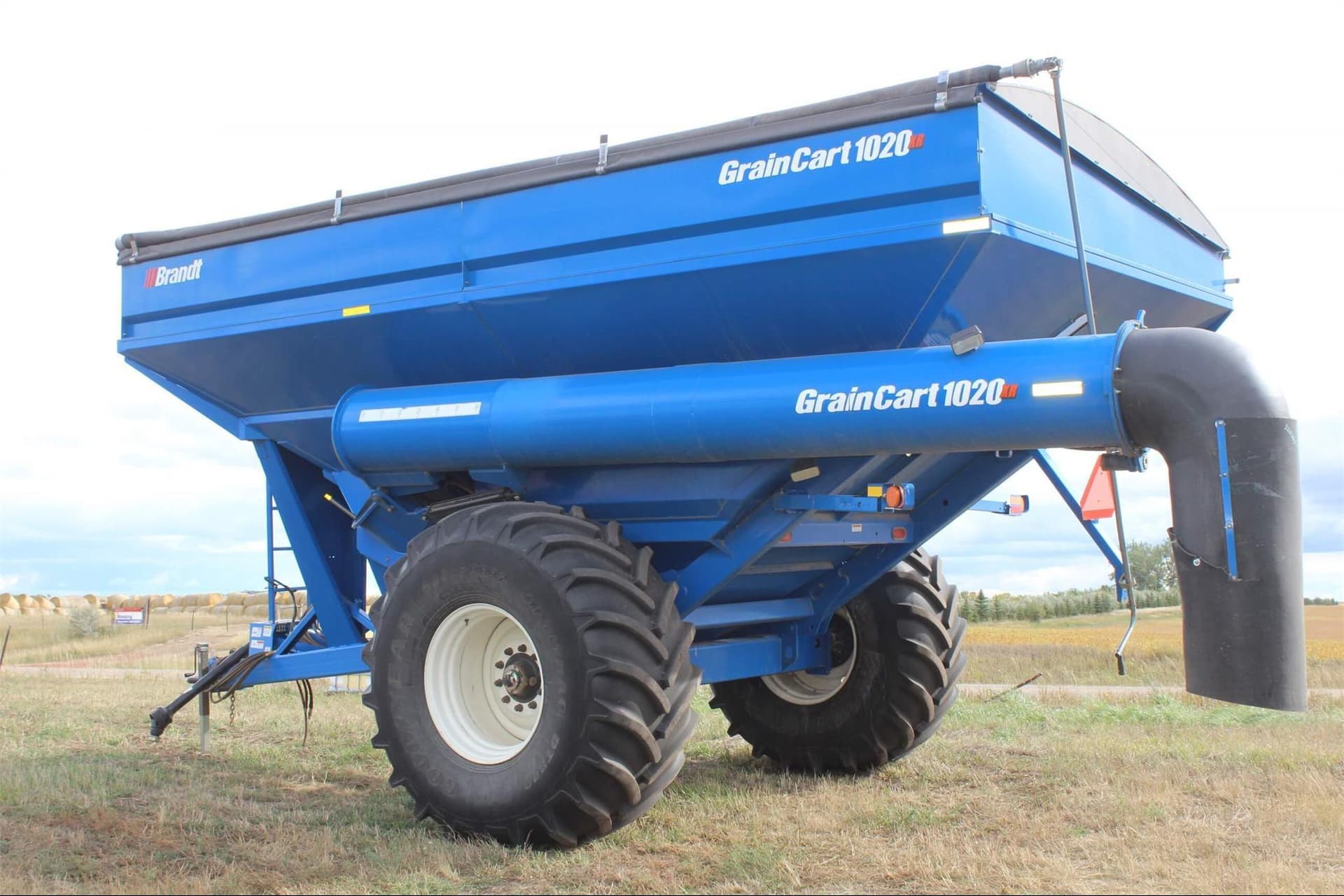 Brandt 1020XR Harvesting Grain Carts for Sale | Tractor Zoom
