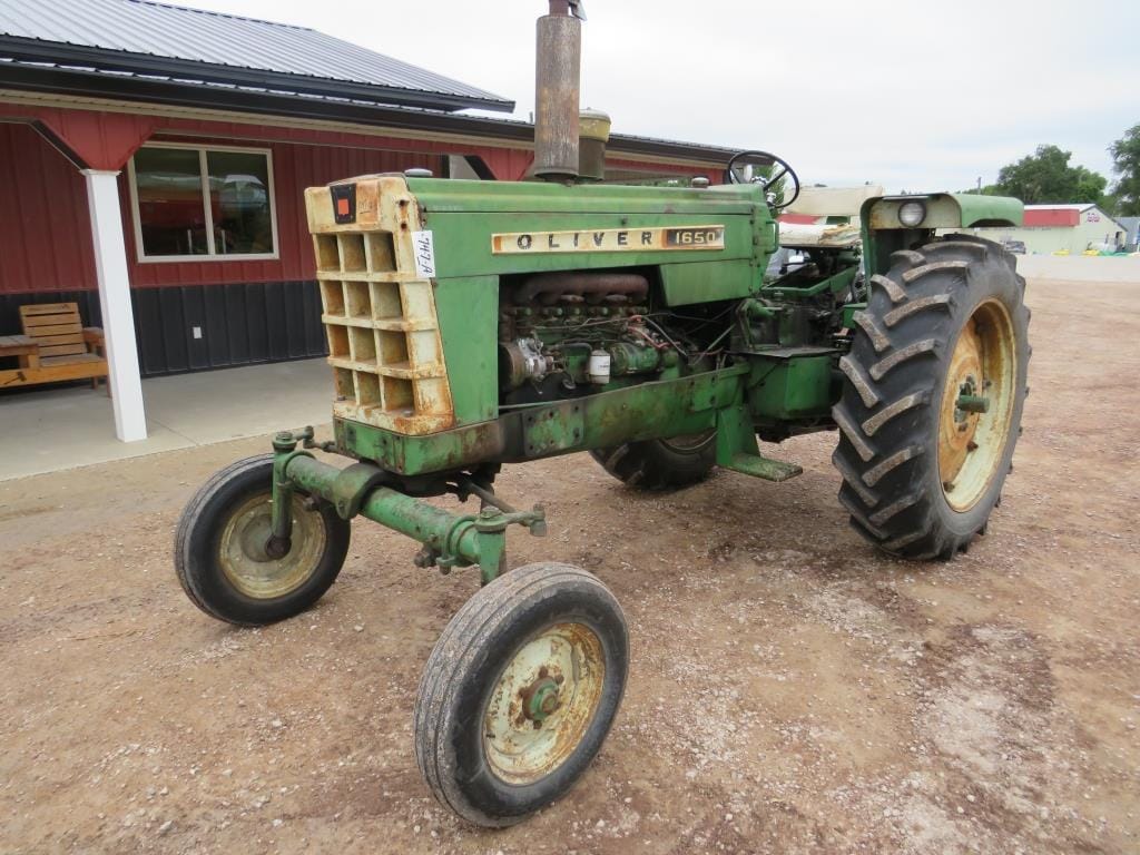 SOLD - Oliver 1650 Lot No. 225280381 Tractors with 3,917 Hrs | Tractor Zoom