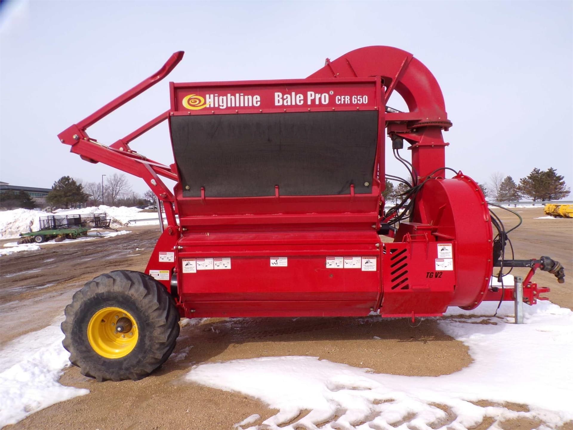 Highline CFR650 Hay and Forage Bale Processors for Sale | Tractor Zoom