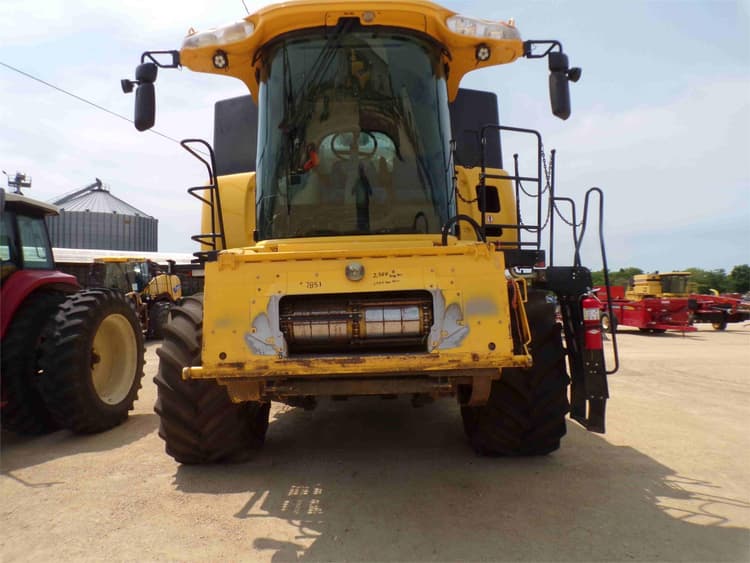 2014 New Holland CR6090 Combines Class 6 for Sale | Tractor Zoom