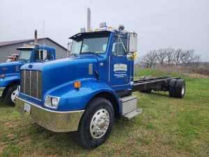 SOLD - 2001 Peterbilt 330 Lot No. 233532303 Other Equipment with ...