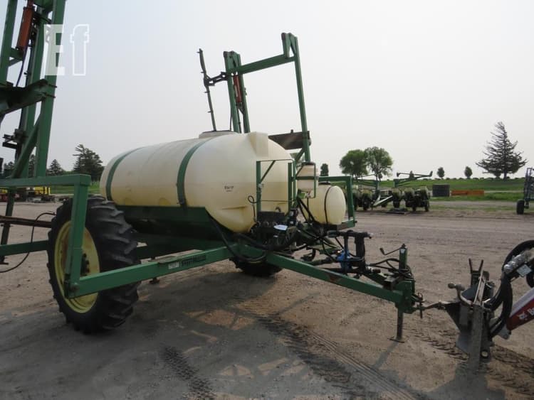 Spraymaster 1000 Chemical Applicators Sprayers - Pull Type for Sale ...