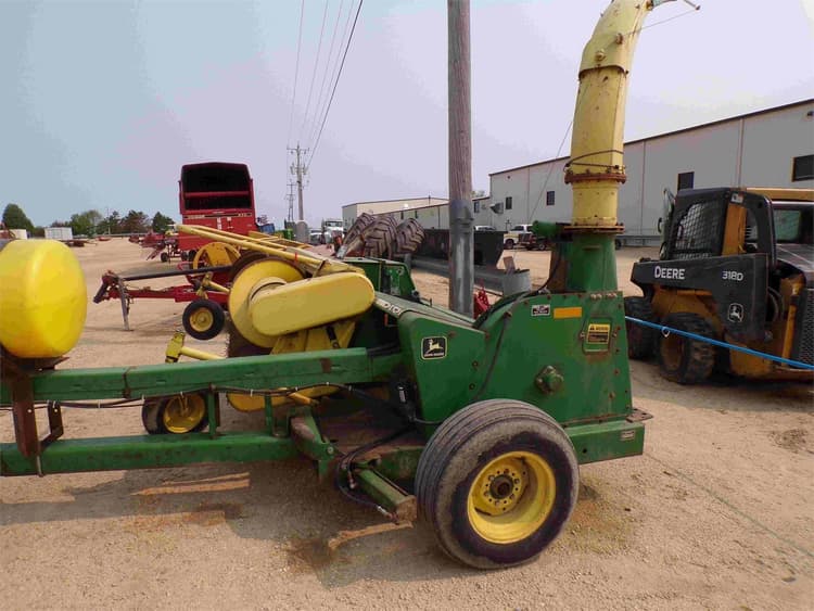 John Deere 3970 Harvesting Forage Harvesters - Pull Type for Sale ...