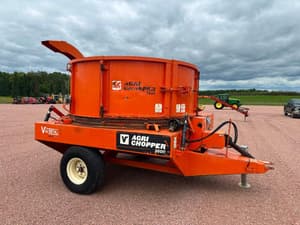 SOLD - ValMetal AgriChopper 5600 Lot No. 85 Hay and Forage | Tractor Zoom