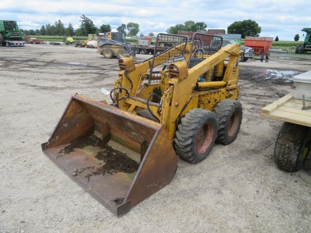 Case 1737 Construction Skid Steers for Sale | Tractor Zoom