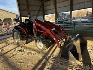 SOLD - Case IH DX45 Lot No. 231905951 Tractors with 1,121 Hrs | Tractor ...