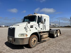 SOLD - Lot # 9202 - 2007 MACK VISION CXN613 Other Equipment with ...