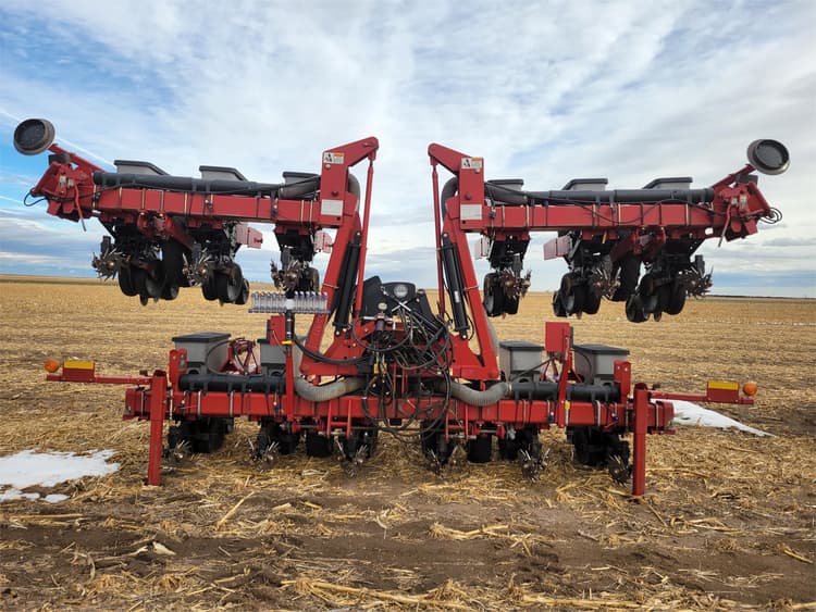 Case IH 1200 Planting Planters for Sale | Tractor Zoom