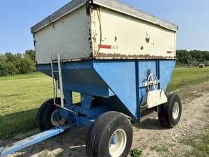 SOLD - DMI D400 Lot No. 225380375 Harvesting | Tractor Zoom