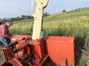 SOLD - Lot # - FARM KING Y9600 Other Equipment | Tractor Zoom