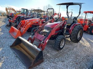 SOLD - Case IH Farmall 40B Lot No. 6826 Tractors with 41 HP | Tractor Zoom