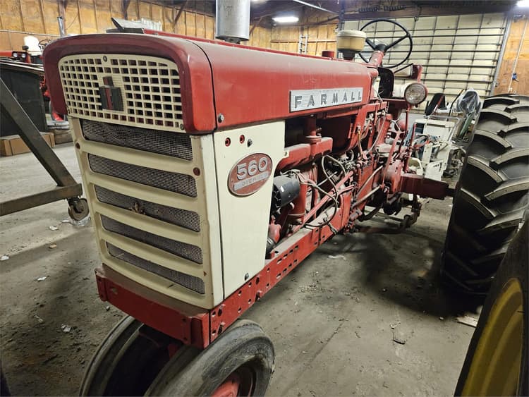 Farmall 560 Tractors 40 to 99 HP for Sale | Tractor Zoom