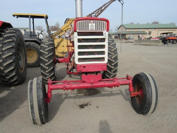 International Harvester 560 Tractors 40 to 99 HP for Sale | Tractor Zoom