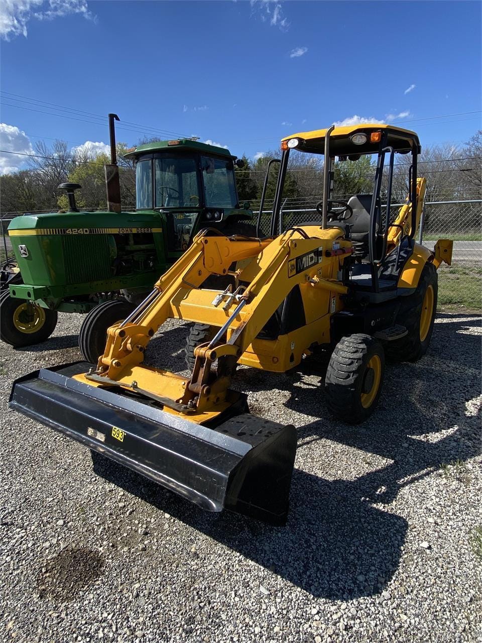 SOLD - JCB MIDI CX Construction with 43 Hrs | Tractor Zoom