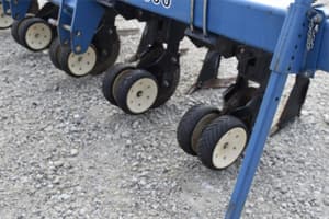 SOLD - Lot # - KINZE 1500 Tillage | Tractor Zoom