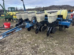 SOLD - Kinze 2000 Lot No. 232391867 Planting with --- Rows | Tractor Zoom