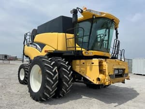 SOLD - New Holland CR960 Combines with 2,537 Hrs | Tractor Zoom