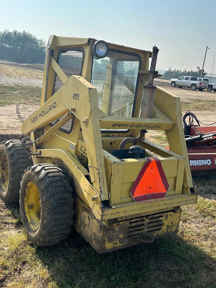 New Holland L445 Construction Skid Steers for Sale | Tractor Zoom