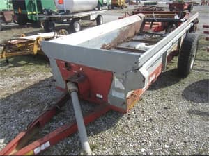 SOLD - New Idea 3718 Lot No. 233514179 Manure Handling | Tractor Zoom