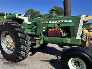 SOLD - Oliver 2255 Lot No. 225768255 Tractors with 163 HP | Tractor Zoom