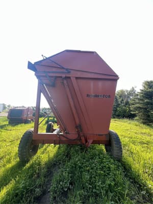 SOLD - Richardton 700 Lot No. 225244817 Harvesting | Tractor Zoom
