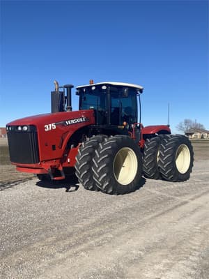 SOLD - Versatile 375 Lot No. 230411363 Tractors with 3,045 Hrs ...