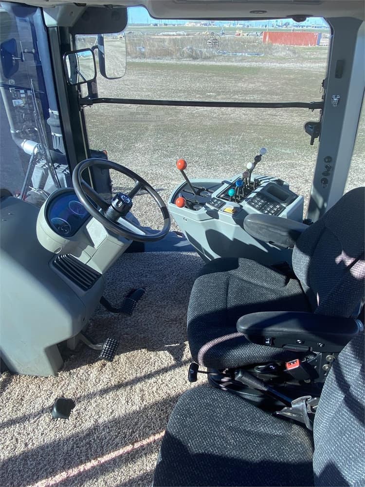 Versatile 375 Tractors 300 to 424 HP for Sale | Tractor Zoom