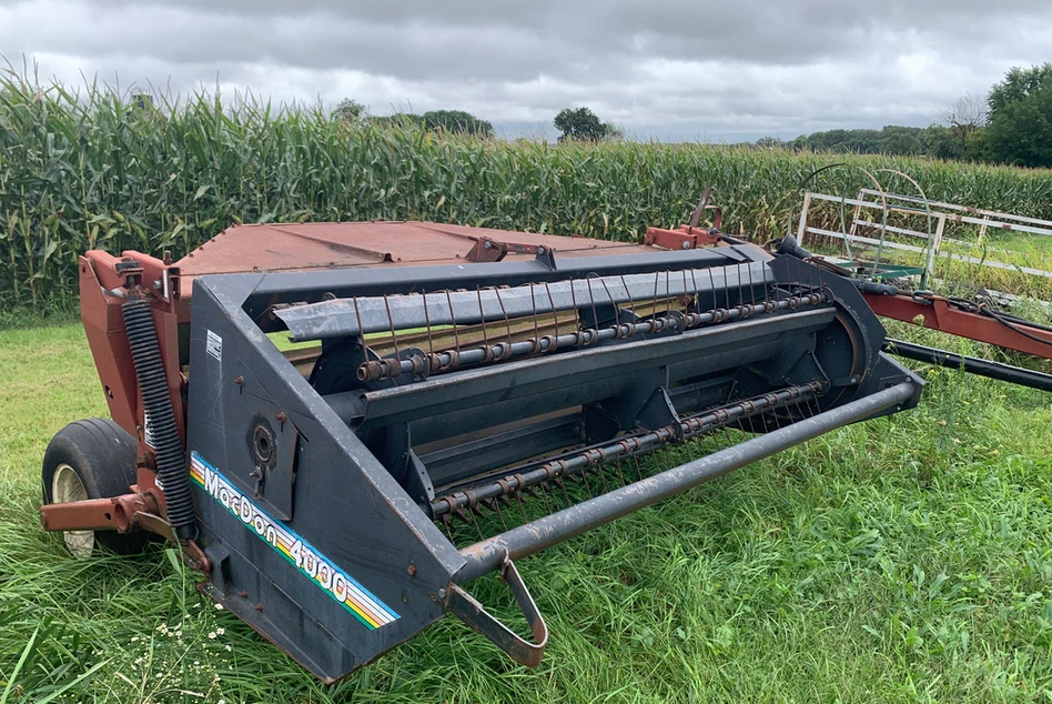 SOLD - MacDon 4000 Hay and Forage with 9 ft | Tractor Zoom