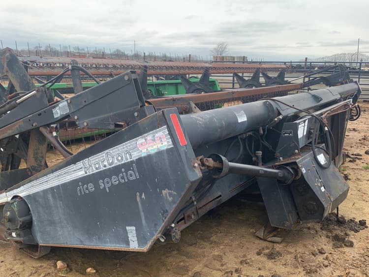 MacDon 960 Harvesting Headers - Platform for Sale | Tractor Zoom
