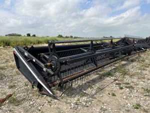 SOLD - 1997 MacDon 960 Lot No. 79773 Harvesting with 36 ft | Tractor Zoom