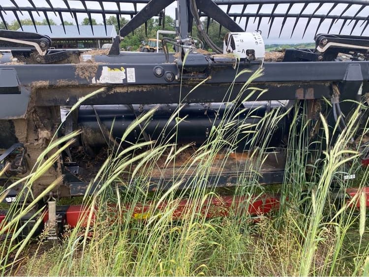 MacDon FD70 Harvesting Headers - Platform for Sale | Tractor Zoom